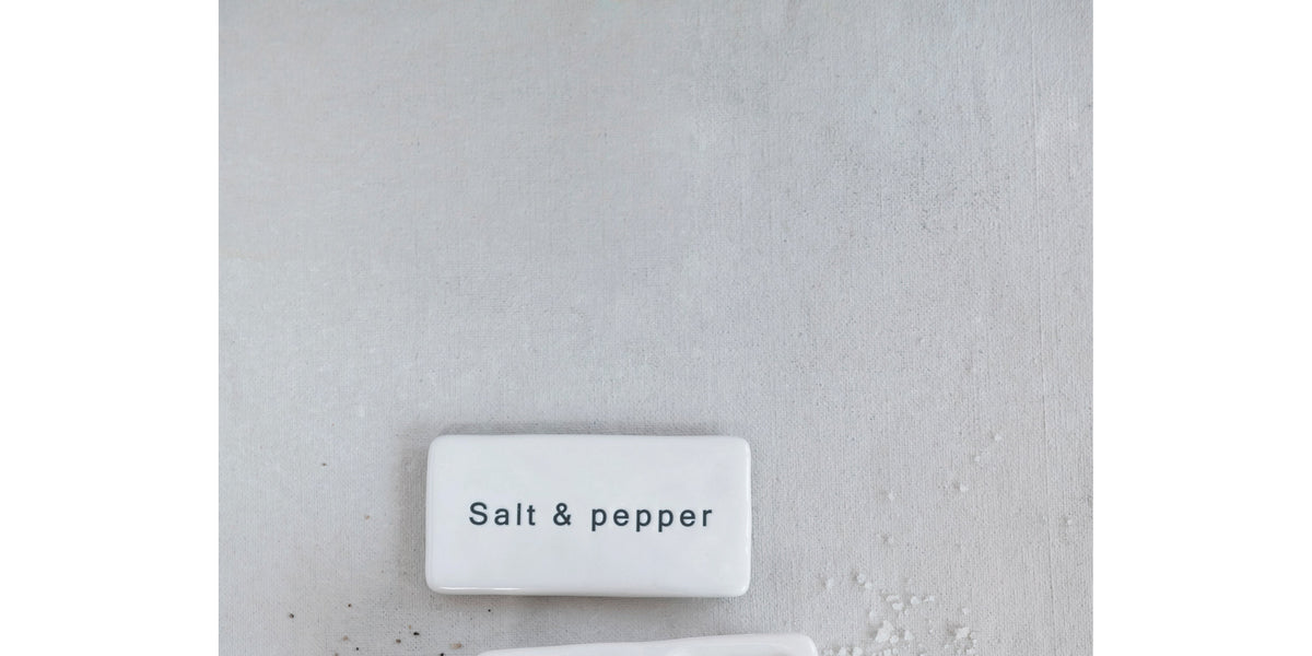Salt & Pepper Stoneware Pinch Pot – Linen & Clove